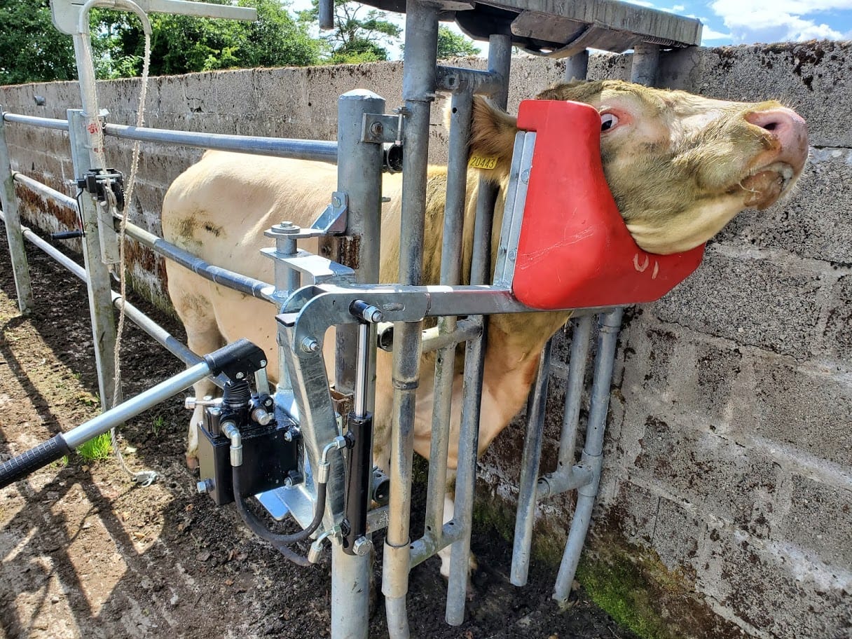 Head Scoop Hydraulic - Connacht Agri